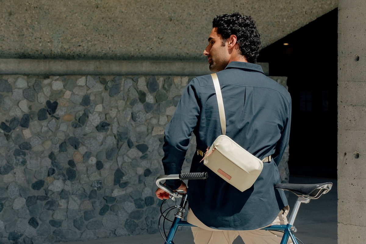 LOJEL EBLO隨身包款外型與功能兼具 輕鬆在商務與休閒間自由切換