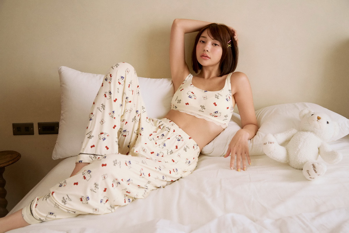 Qmomo首次重磅級跨界聯名：Hello Kitty聯名睡衣Q萌登場！