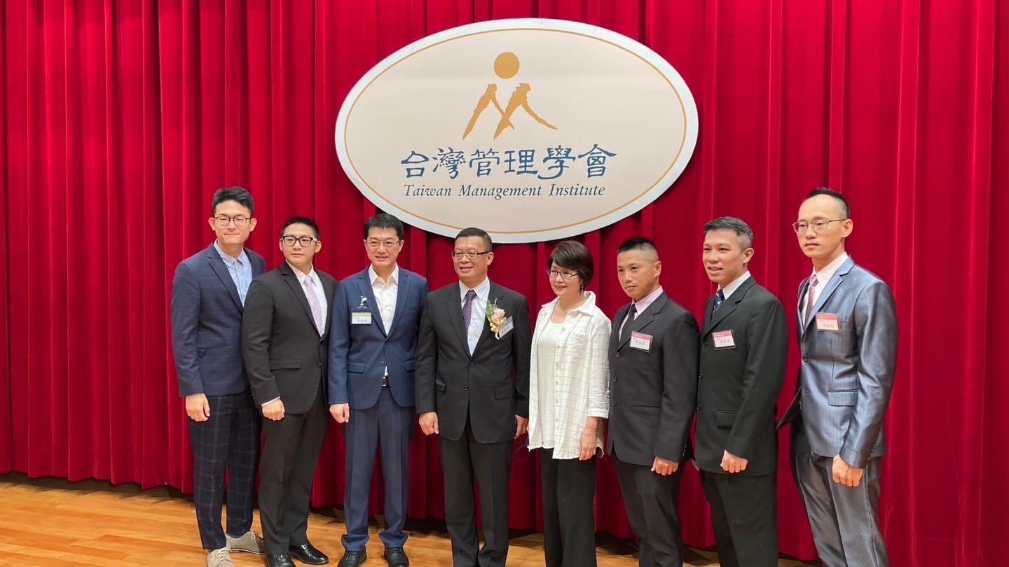 國防管院榮獲崇越論文大賞 1優等7佳作