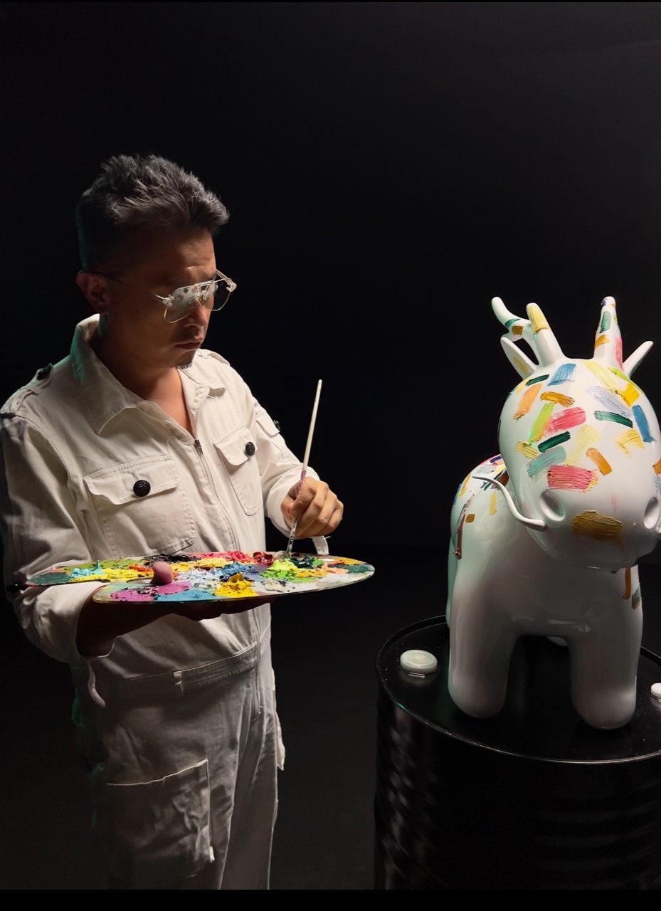 著名跨界藝術家 Simon Ma 馬興文與各大慈善團體首次跨界合作