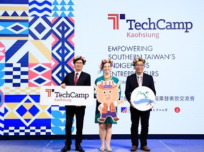 TechCamp Kaohsiung 南台灣原住民族新創成果發表暨交流會 高雄市長陳其邁與AIT處長孫曉雅到場