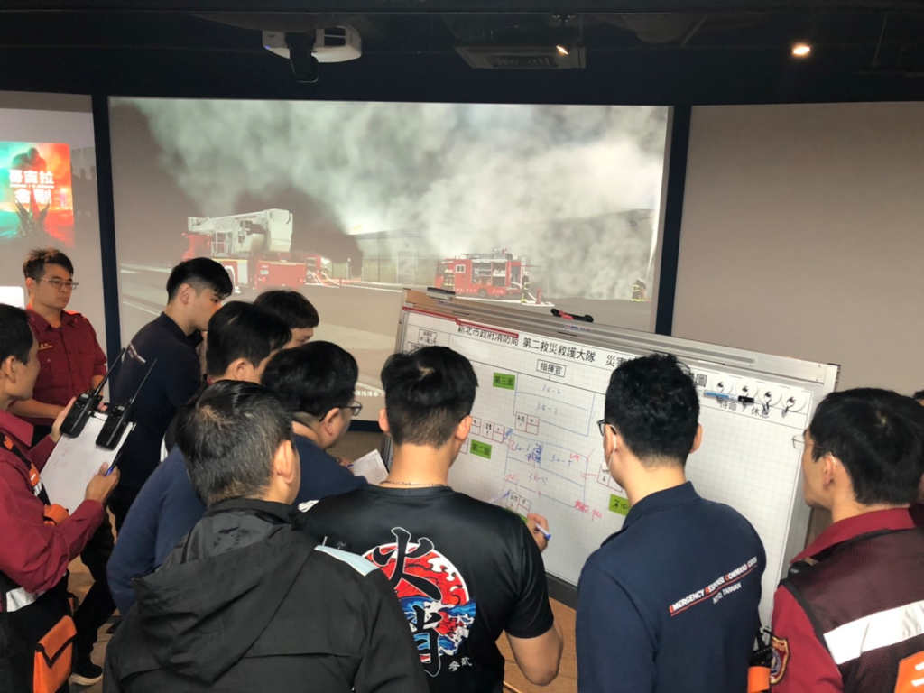 VR科技ERCA虛擬實境訓練 新北培訓火場安全官能力