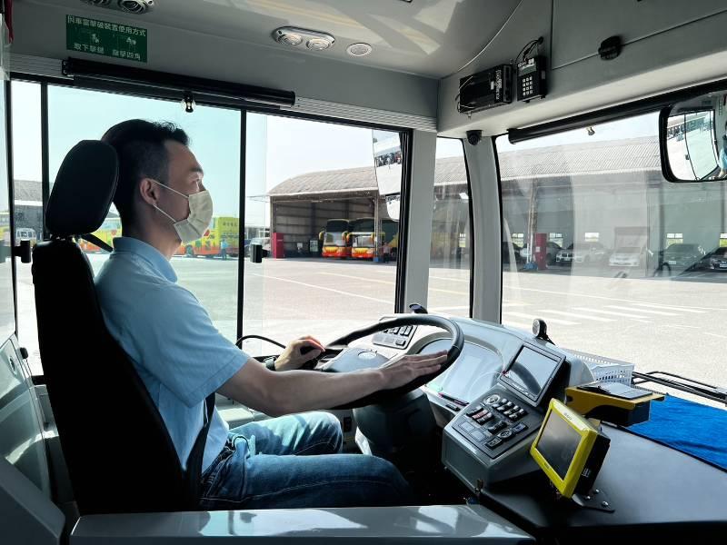 臺南轉運站5/13開薪徵才 招募大客車駕駛