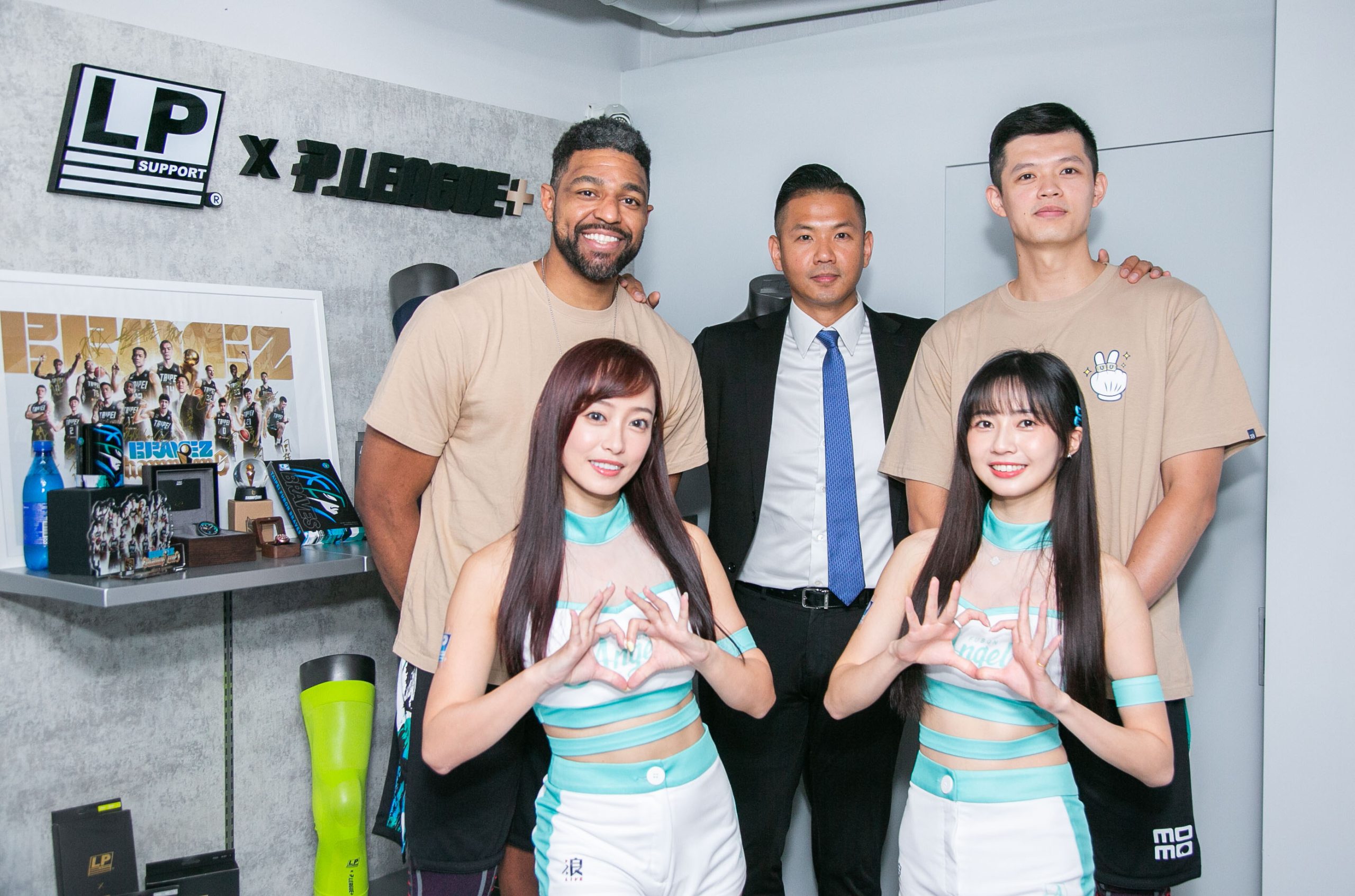 《籃球》LP亞太區首間品牌概念店LP Lab進駐台北東區 PLG來站台