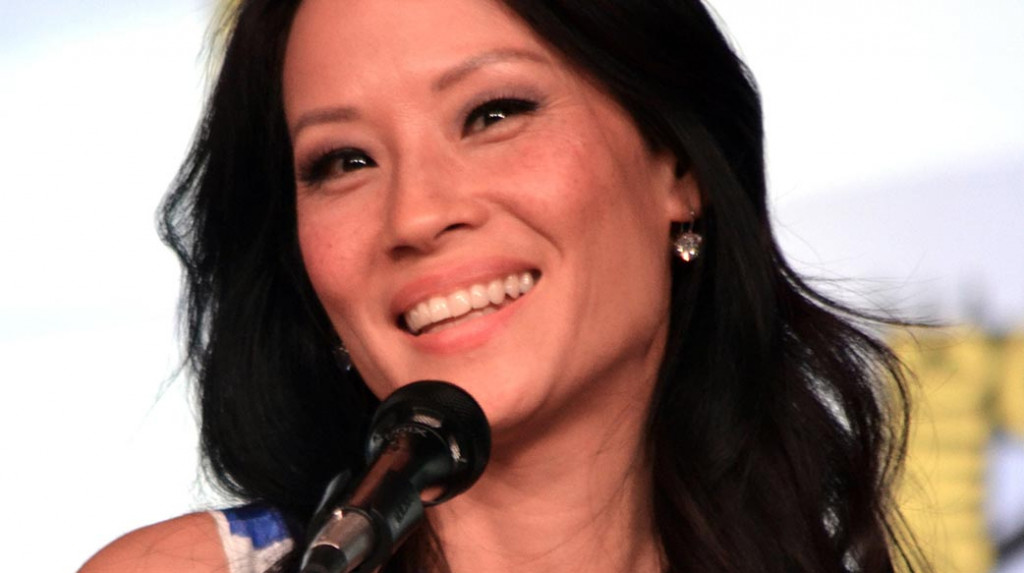 DrP看時事：不靠男人來當媽的劉玉玲Lucy Liu - 奧丁丁新聞 OwlNews