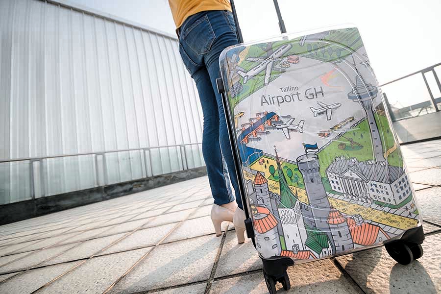 異業融合、創意整合 新竹大遠百引進展出環保、藝術、創新技術的HAUGAS透明環保行李箱