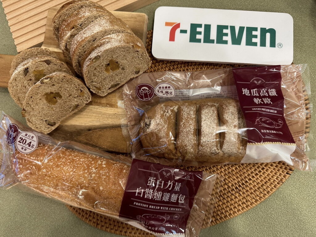 年後輕飲食7-ELEVEN溫沙拉、高纖麵包低負擔美食上架