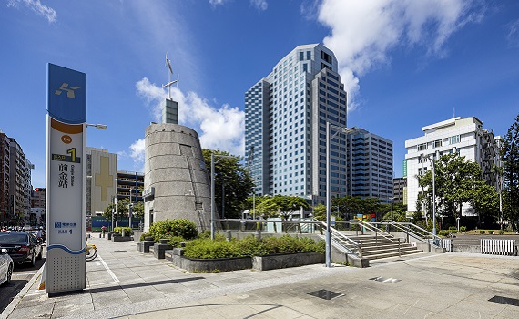 鴻海159億投資高雄亞灣旗艦總部 「豐邑TOP+」前金區地利，加碼軍公教購屋優惠方案