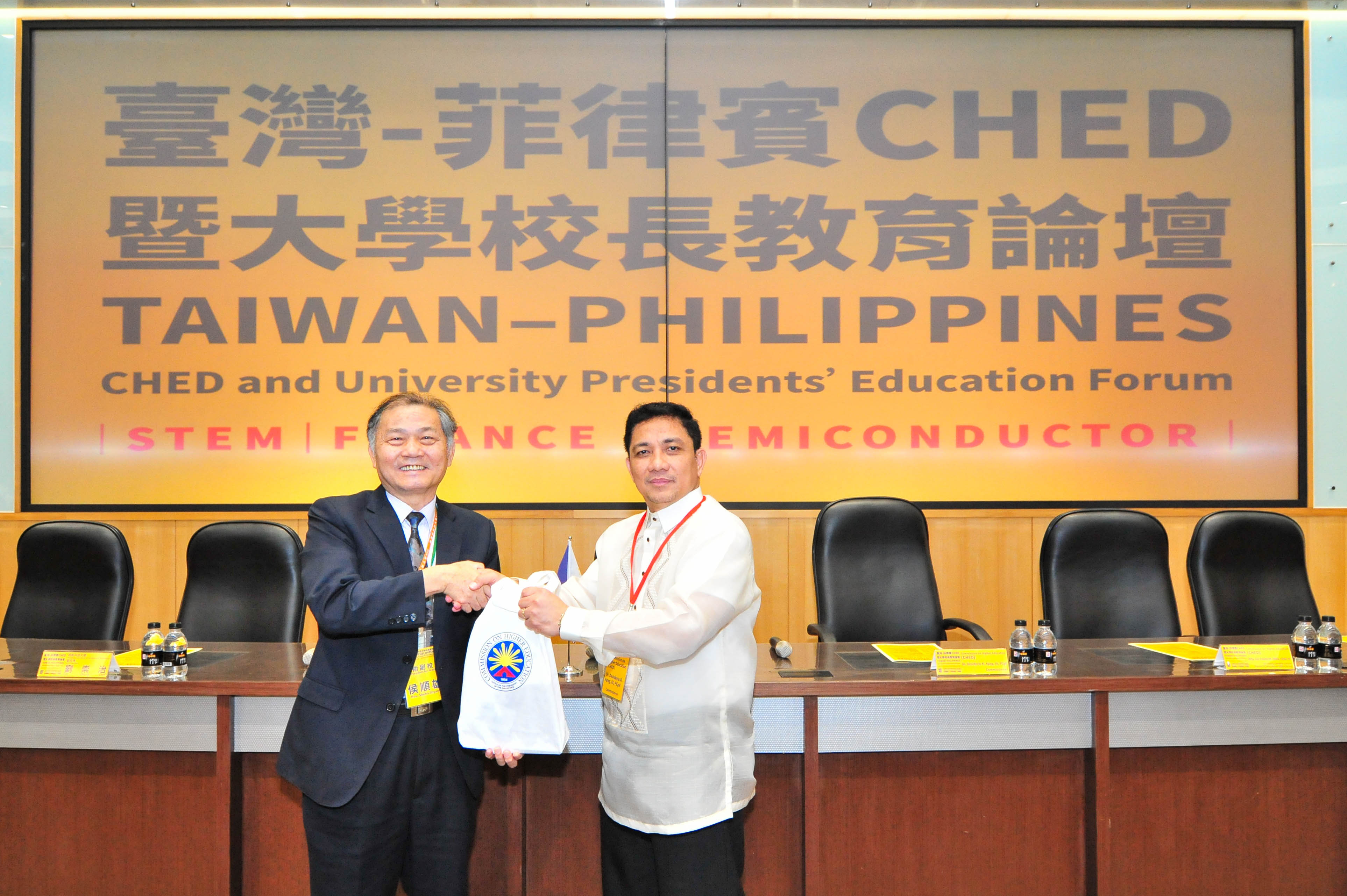 崑大攜手產官學舉辦「臺菲CHED暨大學校長論壇」 深化技術與人才培育