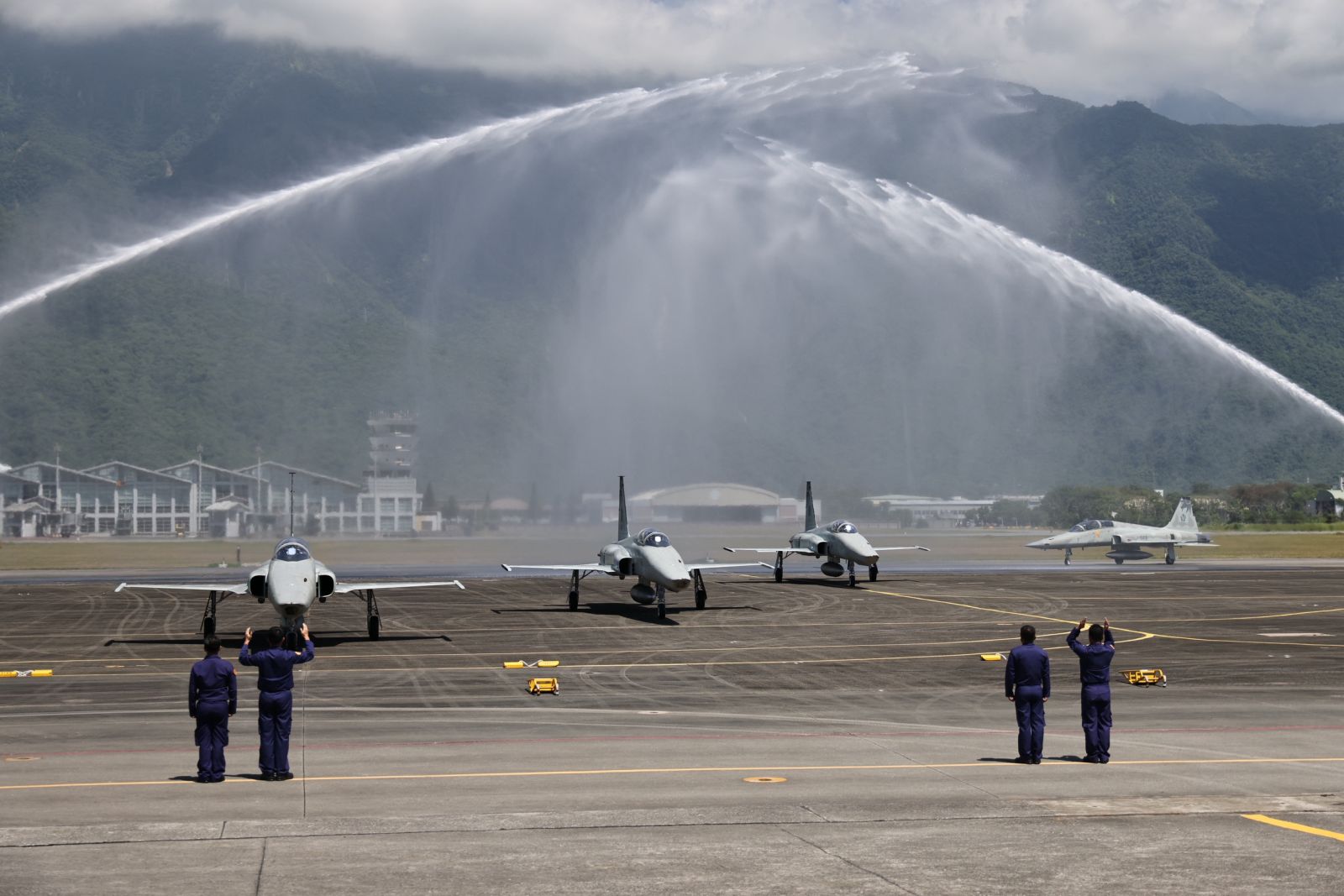 F-5F／RF-5E型機今除役 空軍偵照任務改由RF-16戰機兼任